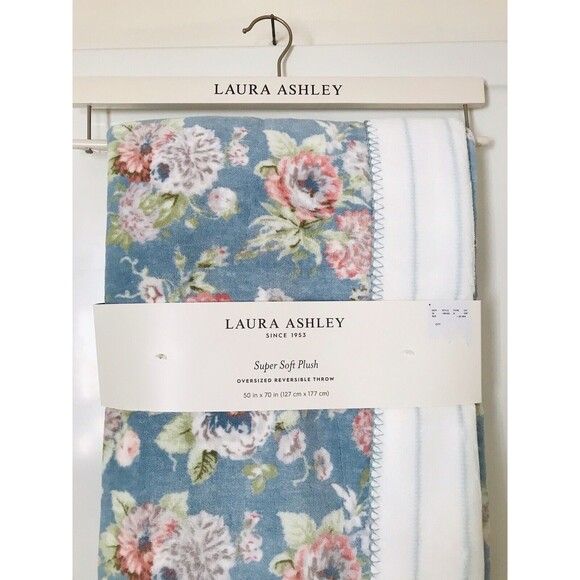 Laura Ashley | Bedding | Laura Ashley Super Soft Plush Throw Blanket ...